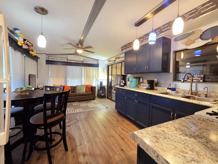 Cottage Minutes To Disney | Pool, Mini Golf, W/d - Celebration, FL