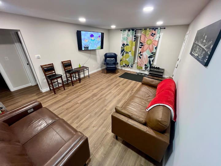 Spacious 4br Home | Near Downtown Gr & Airport - Grand Rapids, MI