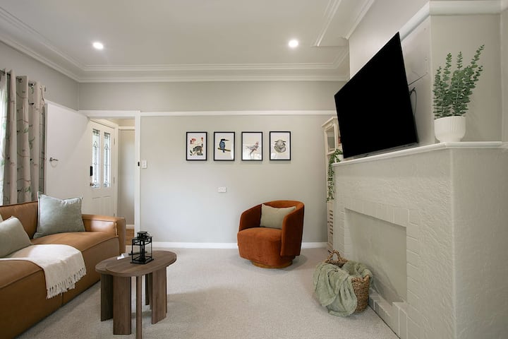 Stylish Renovated Cottage | Walk To Town - Bowral