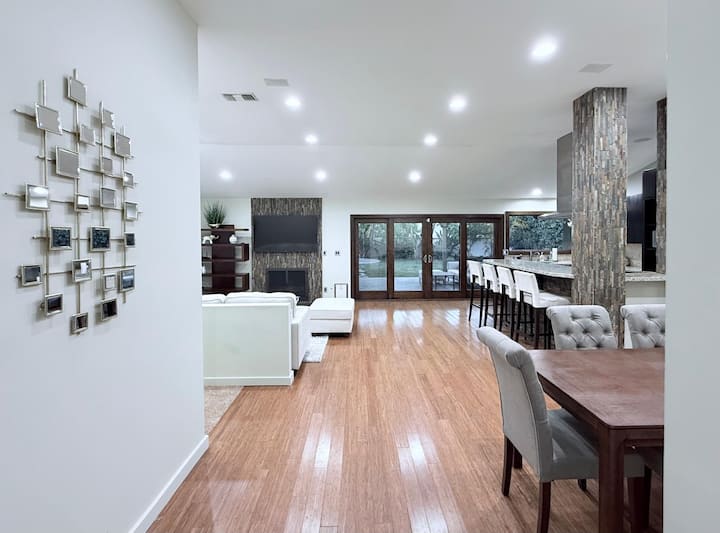 Elegant Family Retreat 5br&3ba In Serene Oasis - Calabasas, CA