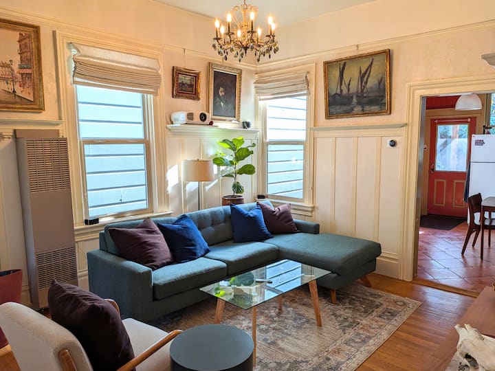 Cozy 1865 Victorian Flat In The Heart Of Sf - San Francisco, CA