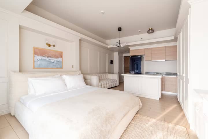 Modern Studio With Light Tones And Clean Finishes - Philippines