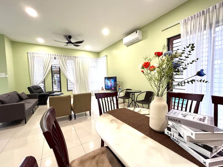 Chua Sweet Novus Spring-*corner House* - Kluang