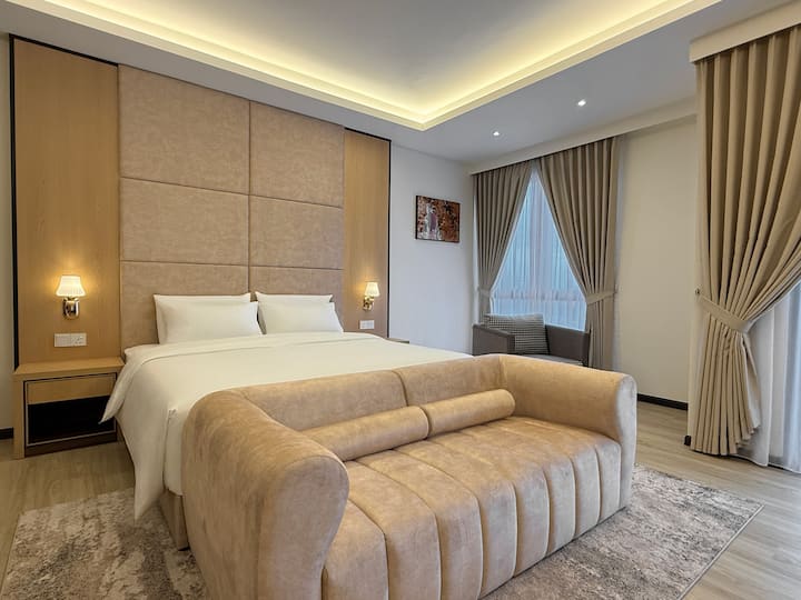 Deluxe Studio With Balcony - 1 King, City View - Malacca