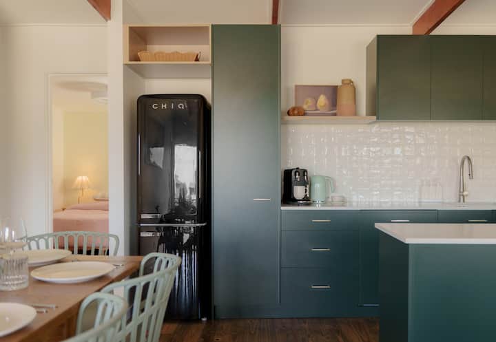 Soul Shack ~ 6 Bedroom Soulful Coastal Escape - Aldinga