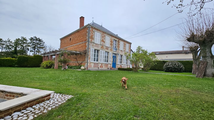 Charmante Maison De Famille à Louer - Châlons-en-Champagne