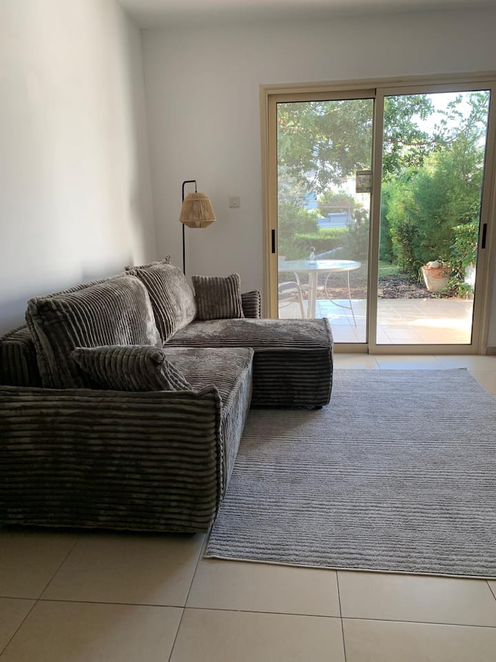 Casa Elisa Mit Terrasse & Garten Innenpool Gym - Paphos