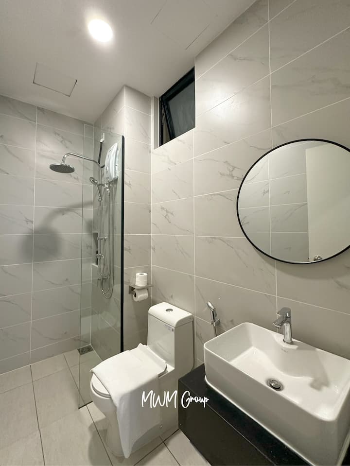 Japandi 3pax Room | Space | Walks To Ksl Mall - Malaysia