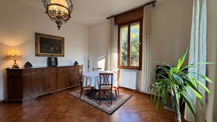 Tamburini 38, Due Passi Dal Centro, Con Posto Auto - Modena