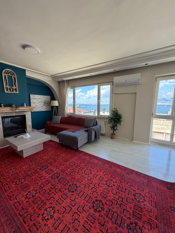 Deniz Manzaralı Lüks Daire - İzmir