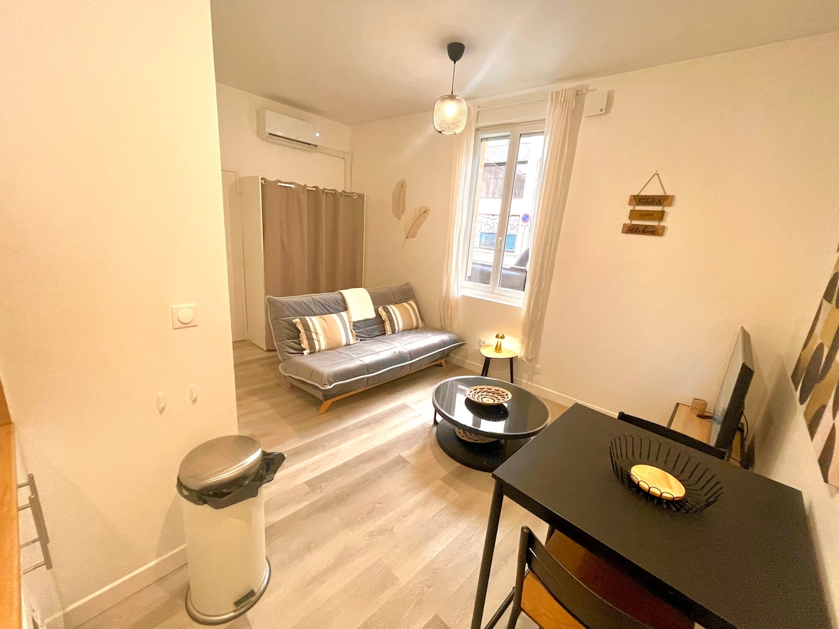 Modern studio in Bergerac, near the train station. - Apartments for ...