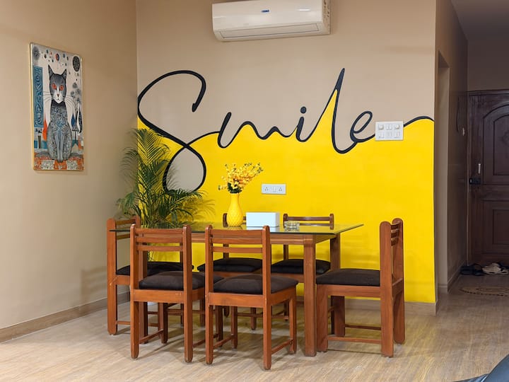 The Big Screen Suite (2bhk) - Pune