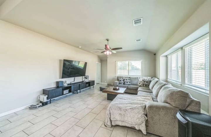 2806 Ocean Dr, Lancaster, Tx 75146 - Lancaster, TX