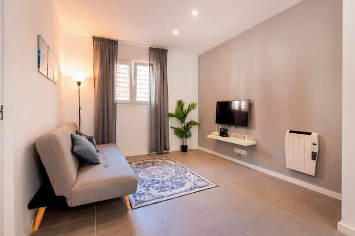 Céntrico Apt. P/ 4-6 Personas, Con Wifi Y Patio - Valencia