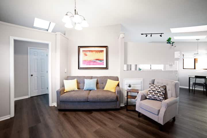 Bright Spacious Studio - Walk To Downtown & Parks - Lancaster, OH