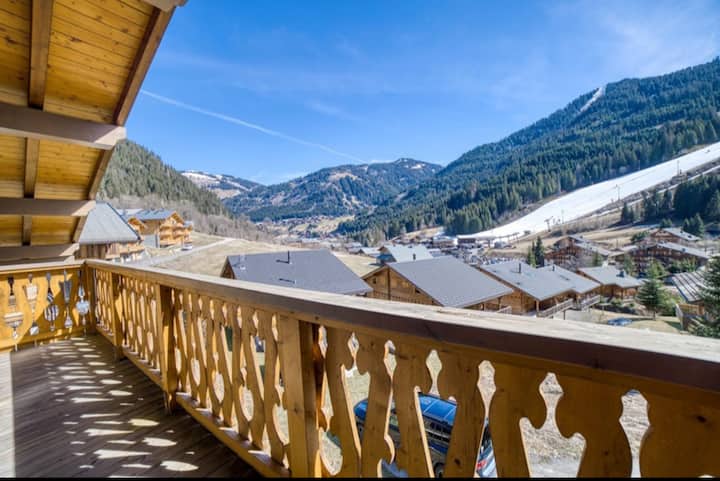 Spacious Family Chalet - Val-d'Illiez