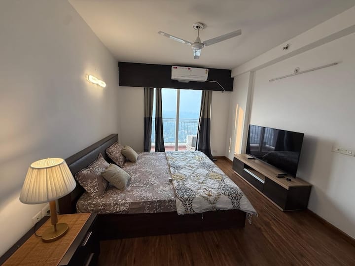 Saket Stay - Lucknow