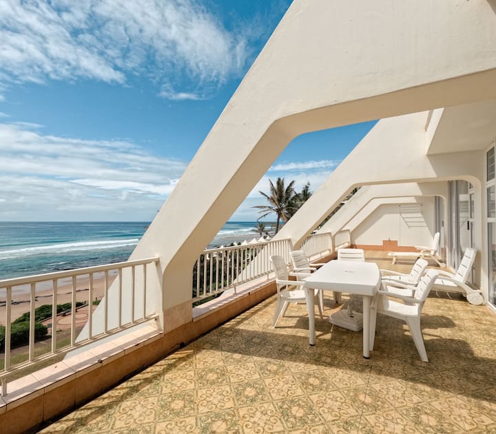 2 Bedroom Standard Apartment With Sea View - Umhlanga