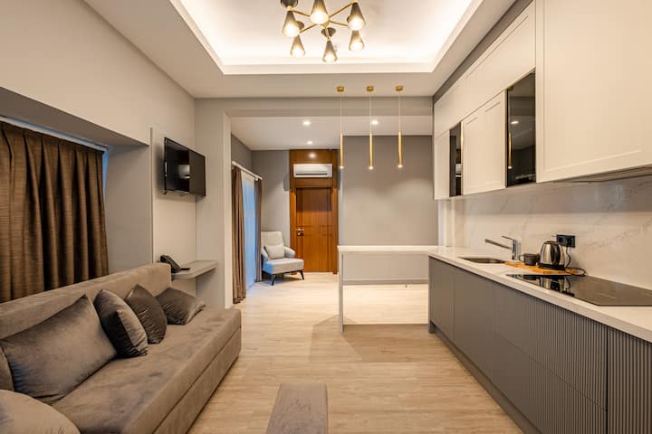 Luxury 1+1 Balcony Studio/old Town/central - Antalya