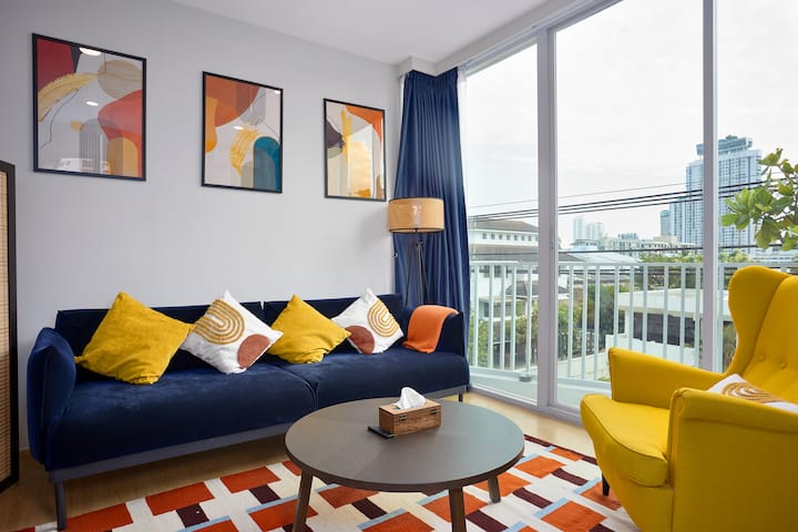 2bed/2bath Condo In Thonglor | Pool, Gym & Sauna - Bangkok
