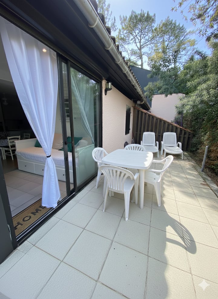 Maison Cosy Avec Terrasse – Proche Océan à Lacanau - Lacanau