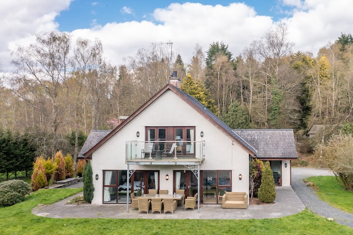 Waterside, 4 Bedroom Holiday Home - Bowness-on-Windermere