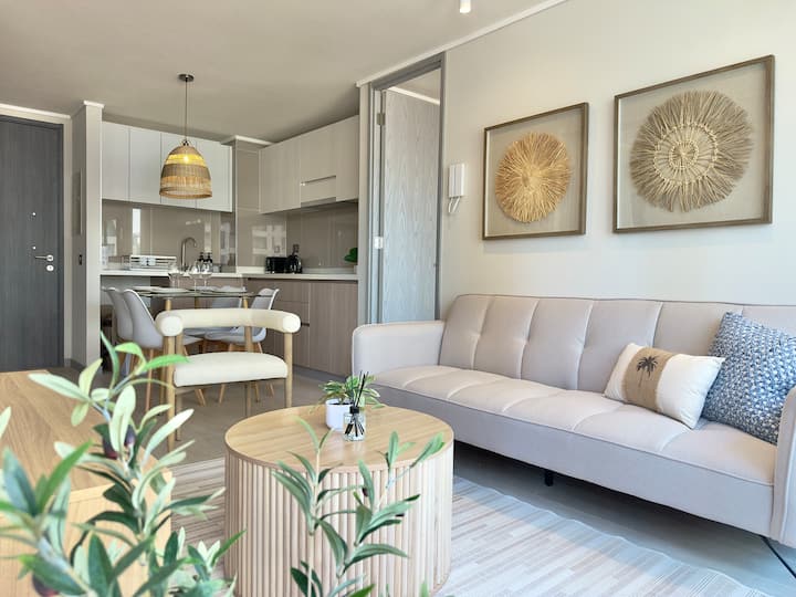 Estilo & Calidez En Stgo: 2 Hab + Terraza + Estac. - Chile