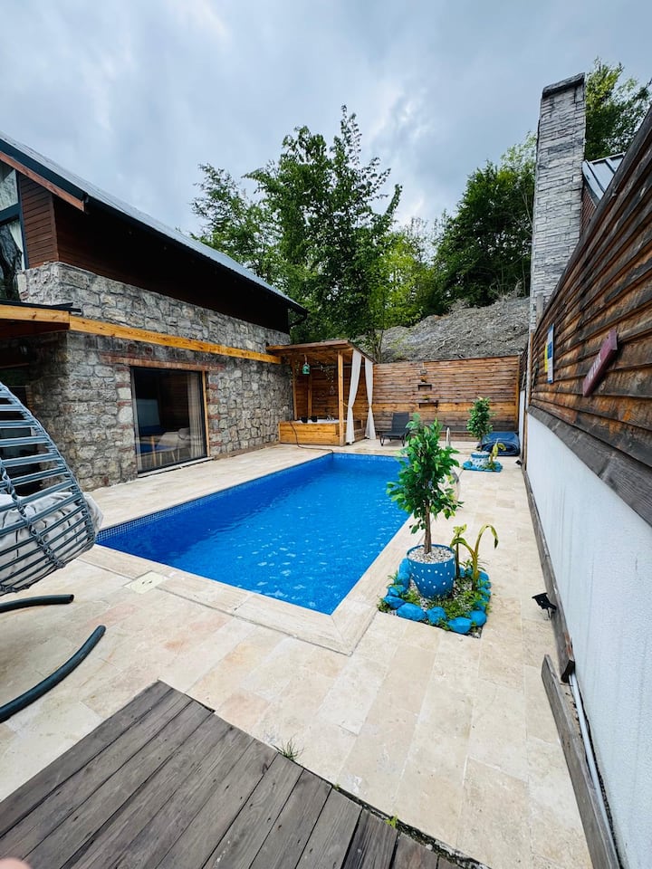 Bungalov Sapanca Küçükköy Sıcak Havuzlu Jakuzili - Sakarya