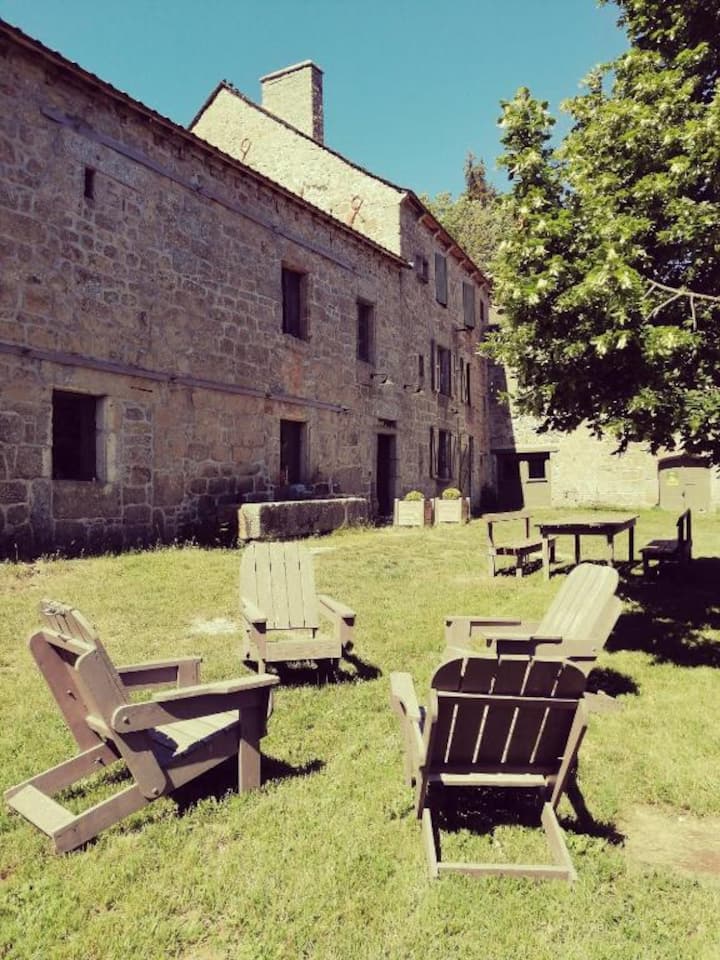 Ancienne Ferme Restaurée Au Coeur De La Margeride. - Lozère