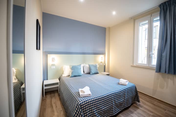 Bilocale Moderno Con Wi-fi • Stazione E Centro - Parma