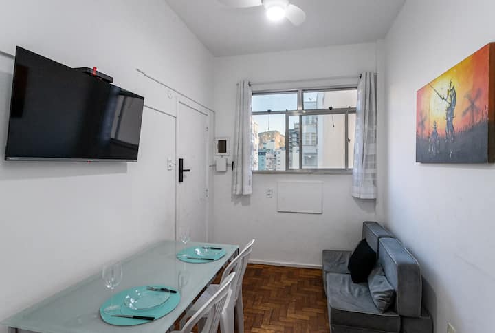 Copacaba - Apto Sala 2 Quartos, Melhor Localização - Ipanema