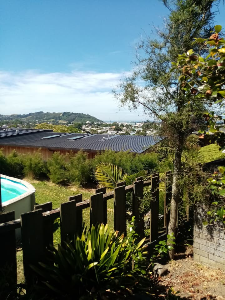 Self-contained Flat In Whataupoko - Gisborne