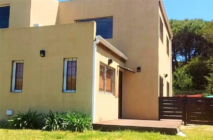 Duplex - Pet Friendly
Comodidad Y Privacidad - Villa Gesell