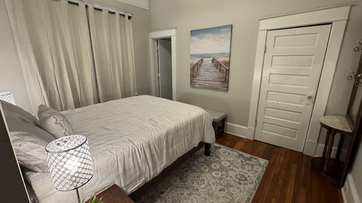 1 Bedroom Suite - Furnished Greenwood Unit - Greenwood, SC