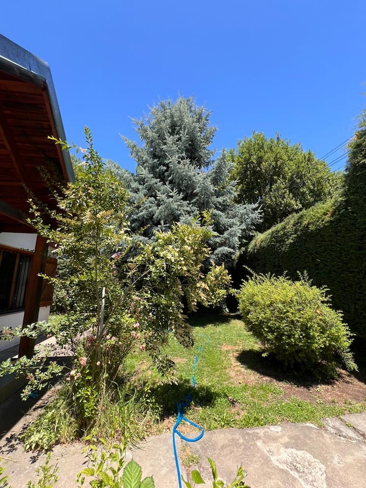 Casa El Bolsón Zona Centro Con Patio Privado - El Bolsón