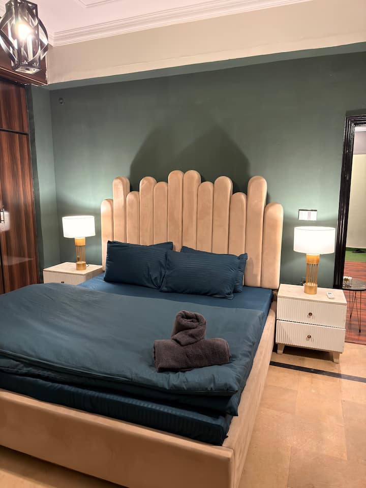 | The Midnight Loft | 3bhk Deluxe Suite | E-11 - Islamabad