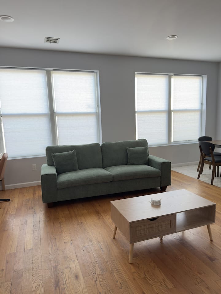 2br Near Nyc • 20 Min To Manhattan • Ewr & Metlife - Bayonne, NJ