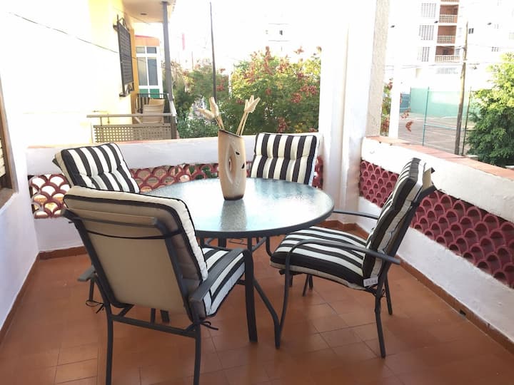 3h - Europa Vi 1º | 6-7 Personas - Gandia