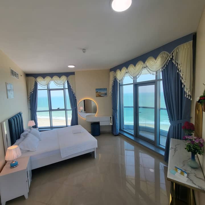 Sunset Sea View Furnished Apartments. - Ajman