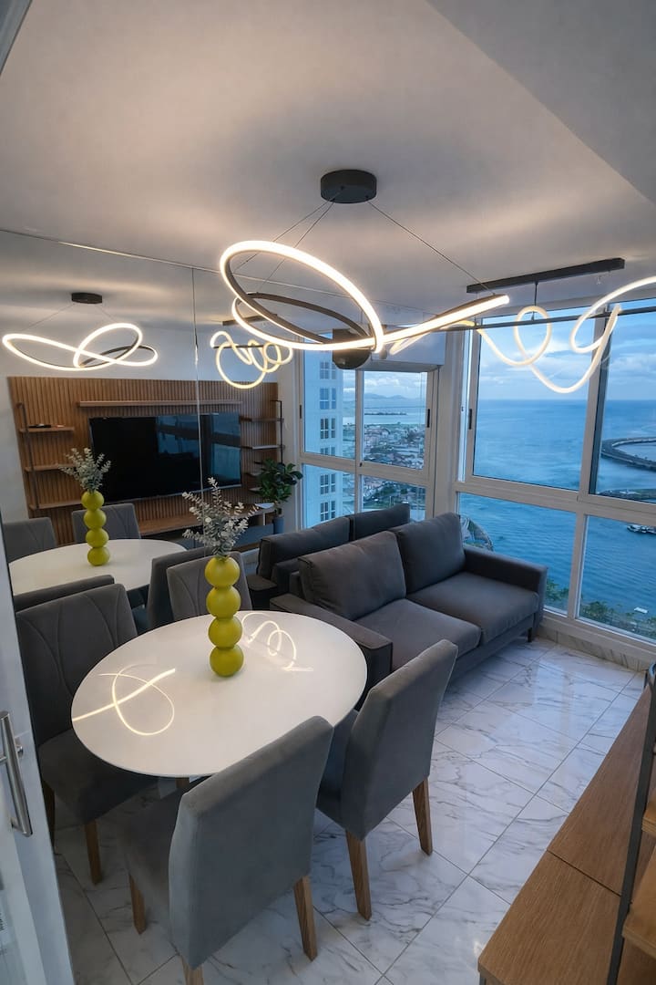 Stunning Sea View | Pool | Gym | Ac | Workspace - Panama