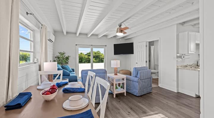 Captain's Suite - 2 Bdrm W/ Full Kitchen Sleeps 6 - Marathon, FL
