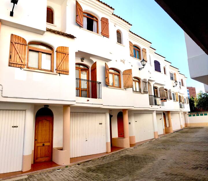 3h - Adosado 79 | 4-6 Personas (Familia) - Gandia