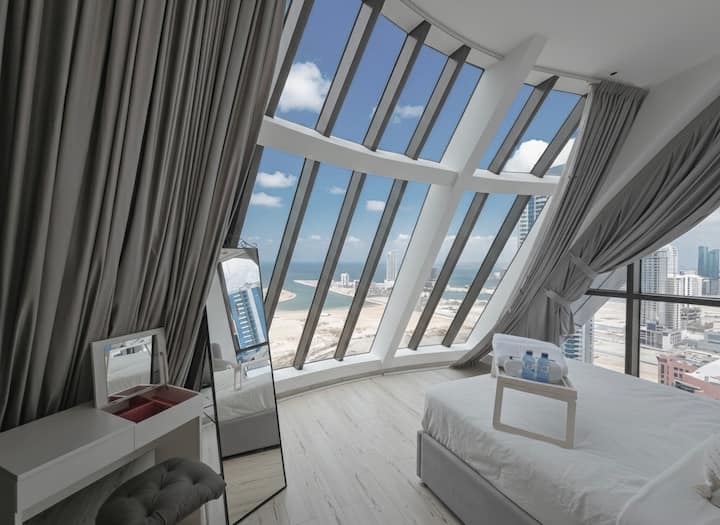 1br Penthouse-dome Shaped-top Of The Tower - Bahrain