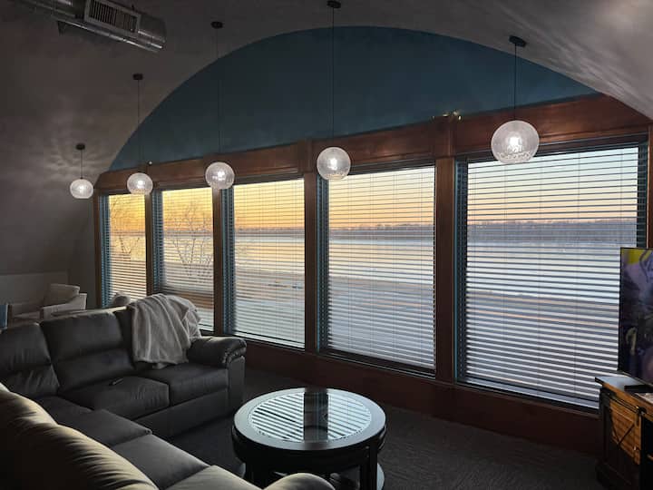 Stephanie's Place - Clinton, IA