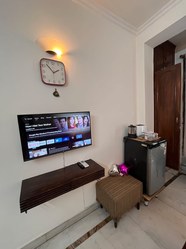 Freedom In Nizamuddin East Is A Cool, Serene Suite - New Delhi