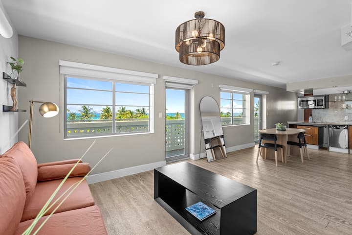 Beachfront Ocean Dr Suite The Strand - Miami Beach