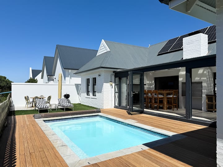 A Luxurious Hideaway In Peaceful St Francis Links - Saint Francis Bay