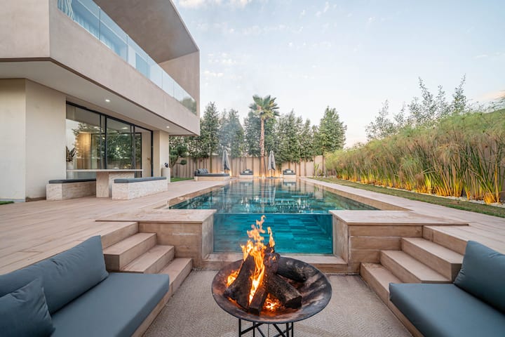 Heated Pool - Modern - Best Location - Full Staff - Marrakech