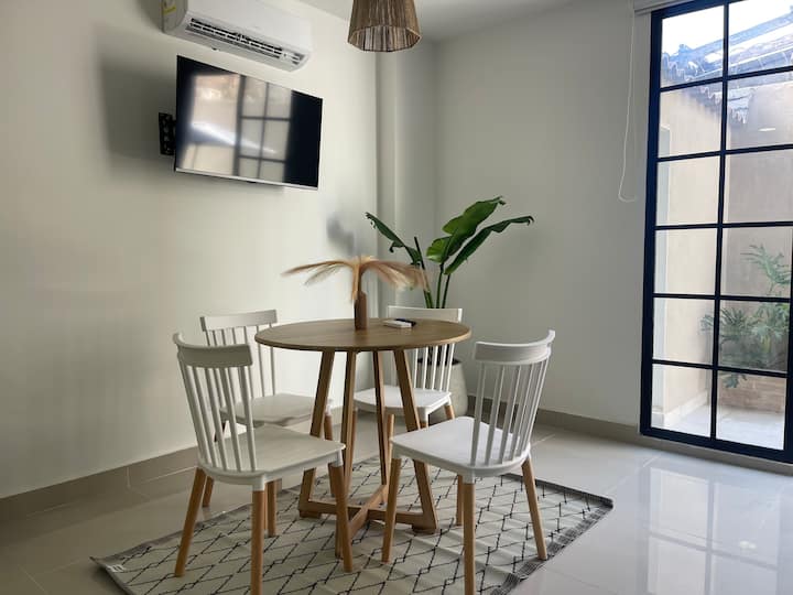 Muy Cerca Al Malecón, A Pasos De Farmatodo Y Oxxo - Barranquilla