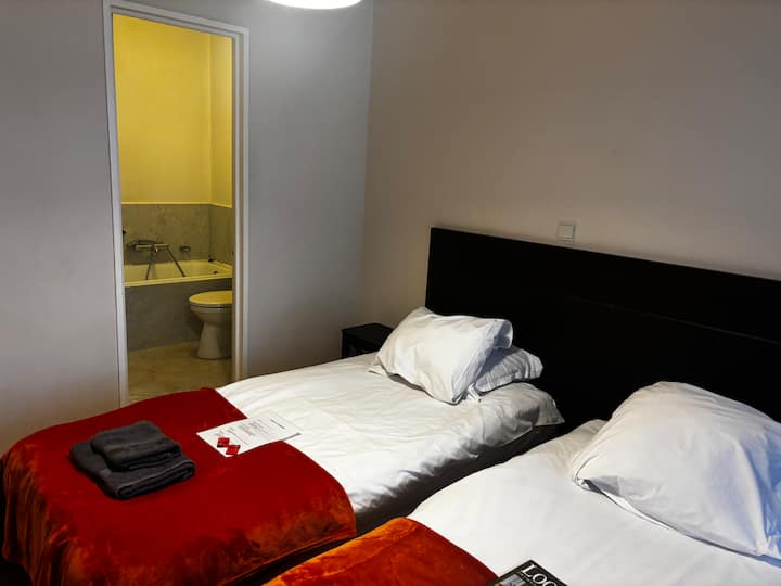 Luxe Studio Met Ensuite Badkamer - Wifi En Tv - Antwerp